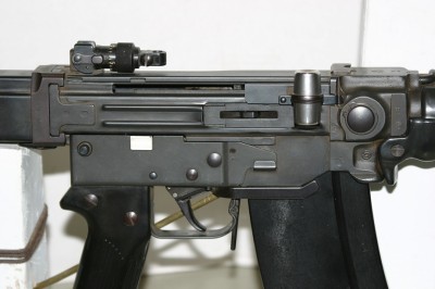 SIG Stgw 57 - Forgotten Weapons