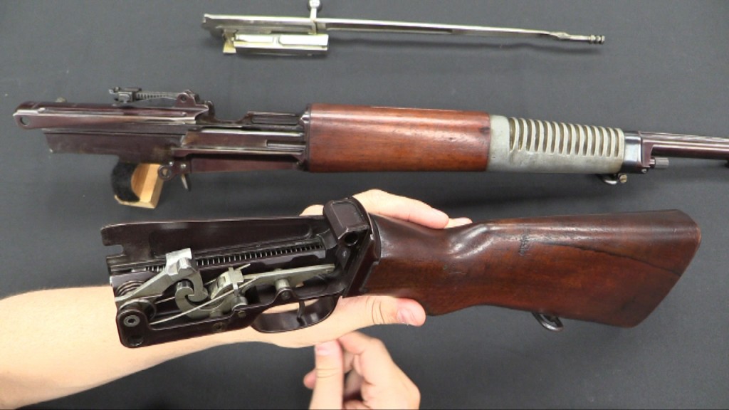 ZB47: A Truly Weird Czech SMG - Forgotten Weapons