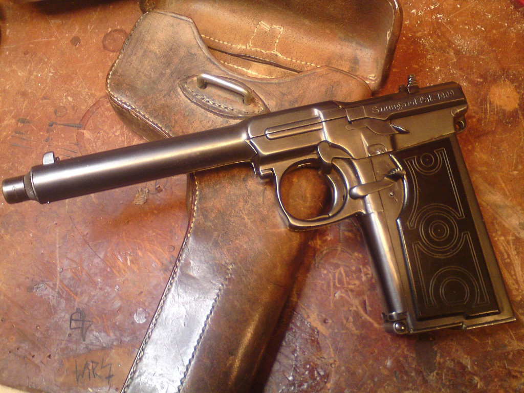 Landstad 1900: A True Semiautomatic Revolver - Forgotten Weapons