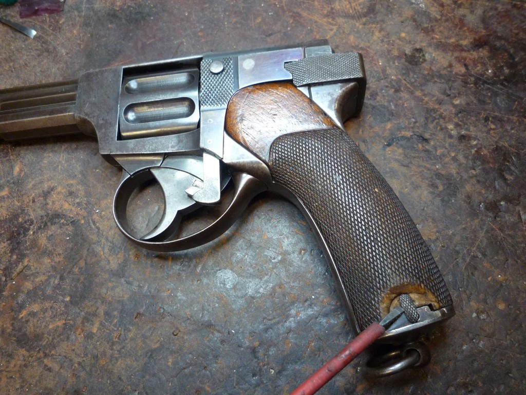 Landstad 1900 Autorevolver Disassembly - Forgotten Weapons