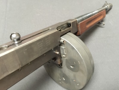 BSA 1926 & 1929 Thompson SMGs - Forgotten Weapons