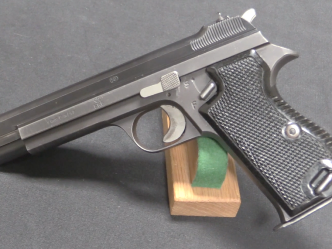 Kalthoff 30-Shot Flintlock: The First Repeating Firearm Used in War ...