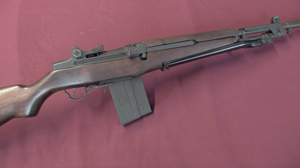SPAS-12: Franchi’s Special Purpose Automatic Shotgun - Forgotten Weapons