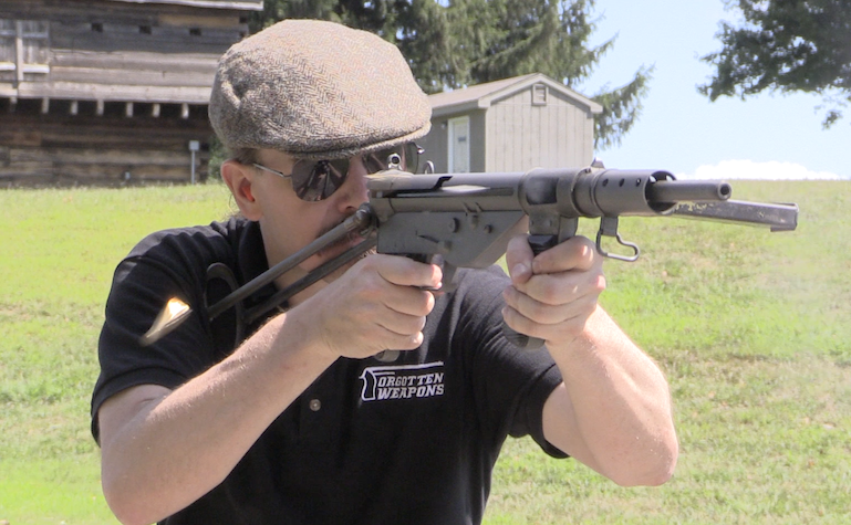 Sterling Meets Owen: The Australian F1 Submachine Gun - Forgotten Weapons