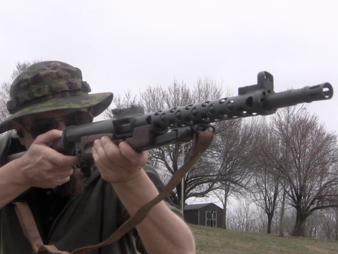 ZB47: A Truly Weird Czech SMG - Forgotten Weapons