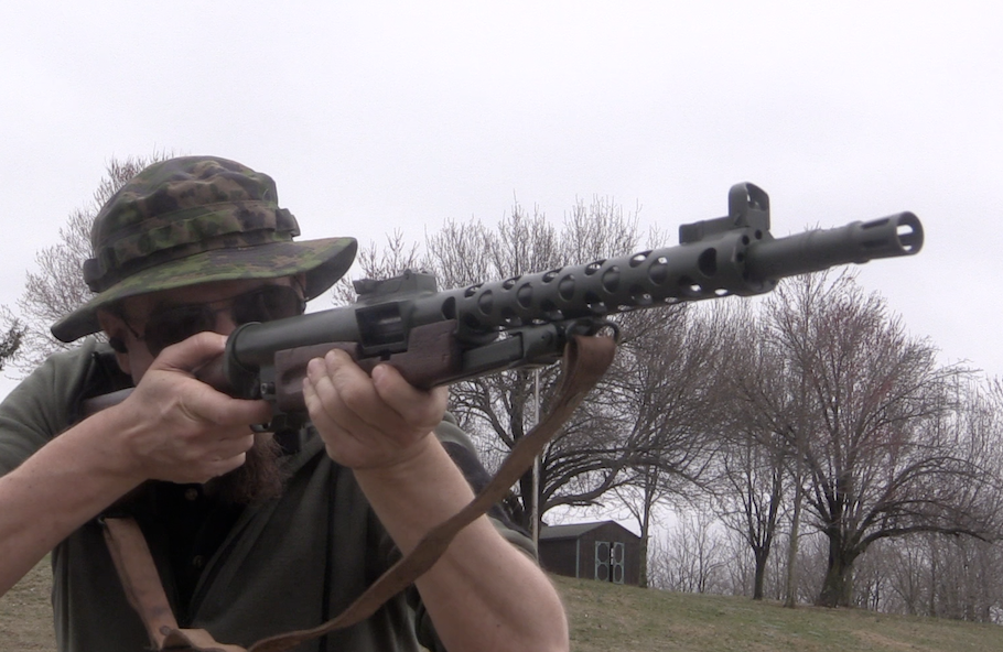 ZB47: A Truly Weird Czech SMG - Forgotten Weapons