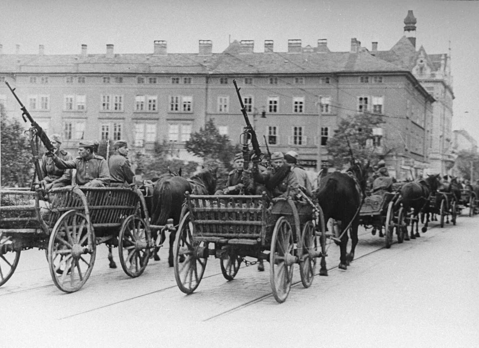 The Drama and Mystery of the Goryunov Machine Gun - Forgotten Weapons