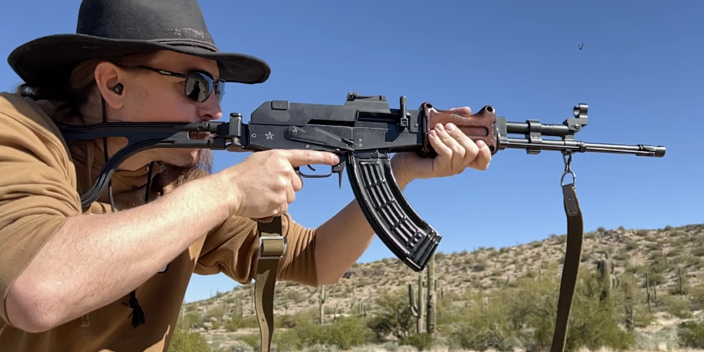 Type 63: China Makes an AK/SKS Hybrid - Forgotten Weapons