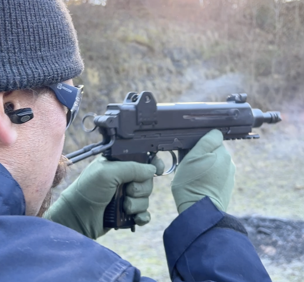 PDW on Steroids: the vz68 and the Skorpion 9×19 - Forgotten Weapons