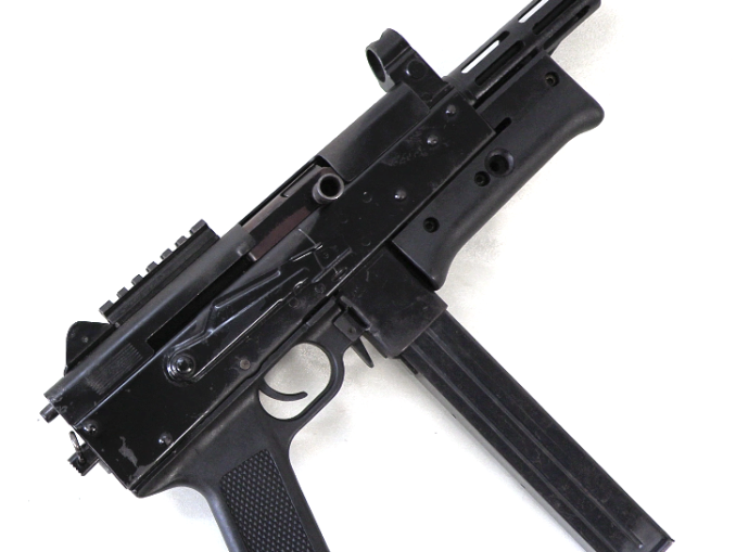 Glock 46: A Revolutionary Design Change - Forgotten Weapons