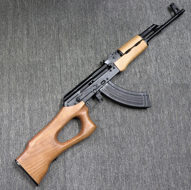 AMD-65: The Specialist’s AK Turns Standard-Issue - Forgotten Weapons