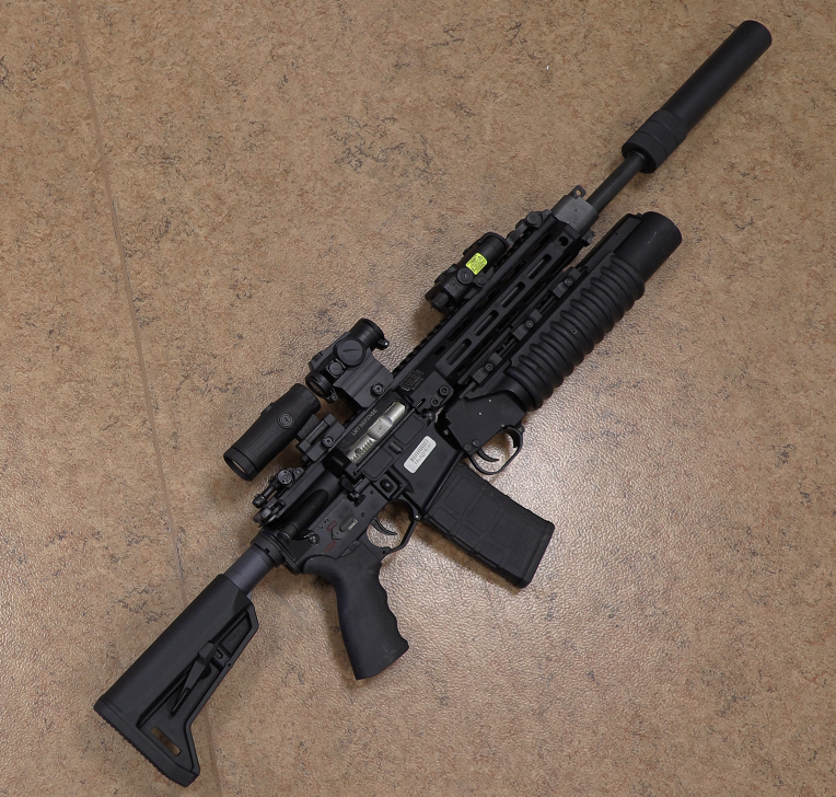 First to the Fight: The Marines’ Reising M50 SMG - Forgotten Weapons