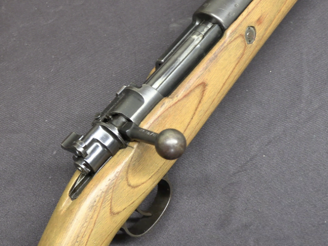 ZB47: A Truly Weird Czech SMG - Forgotten Weapons