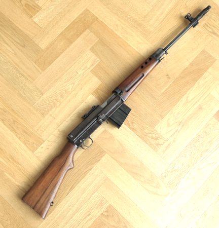 ZB47: A Truly Weird Czech SMG - Forgotten Weapons